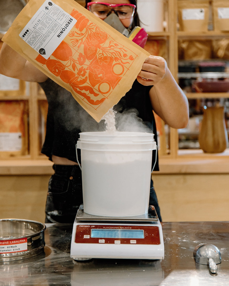 Hydrating Your Base Glaze | Mid-fire Glaze Library – FIVE Glaze
